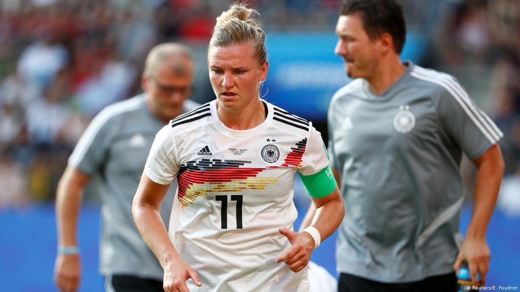 Borussia Dortmund open doors for BVB women’s team - Bundesliga Picks